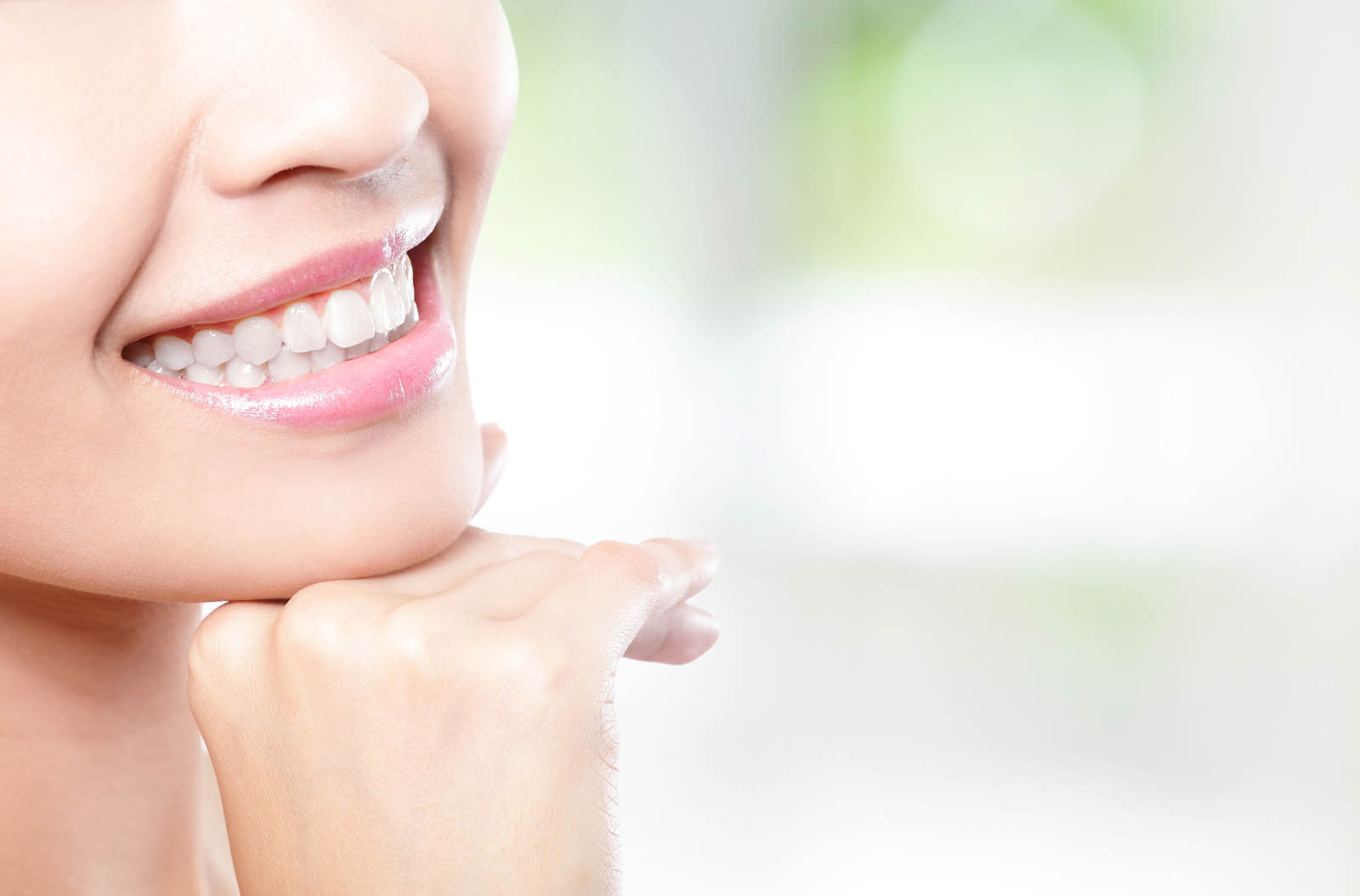 How to Smile for Pictures: 8 Tips for Perfect Portraits | PetaPixel