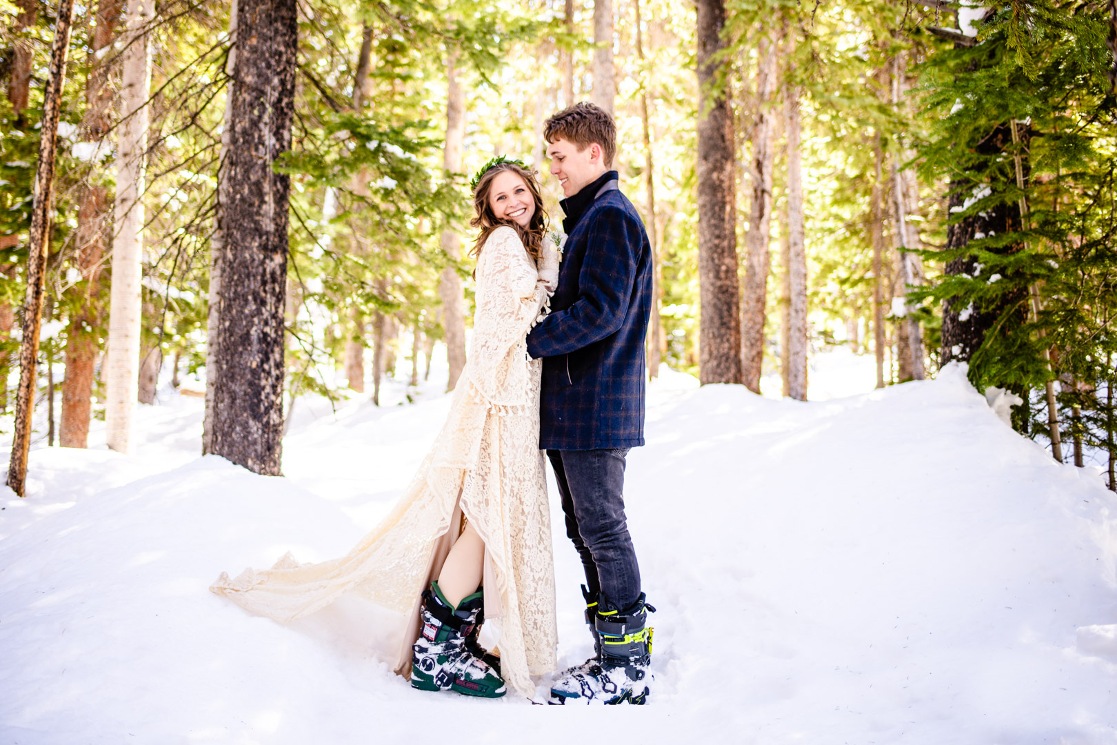 Ski Wedding Photographer Finds Niche Shooting Newlyweds on Slopes ...