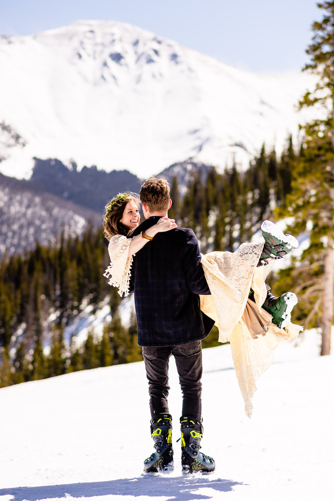 Ski Wedding Photographer Finds Niche Shooting Newlyweds on Slopes ...