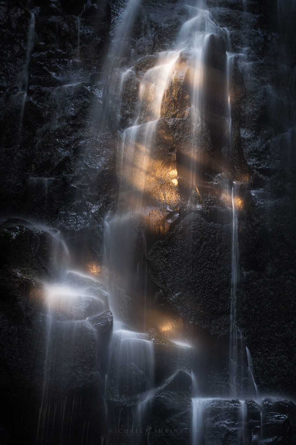 Unique Techniques for Capturing Better Waterfall Photos | PetaPixel