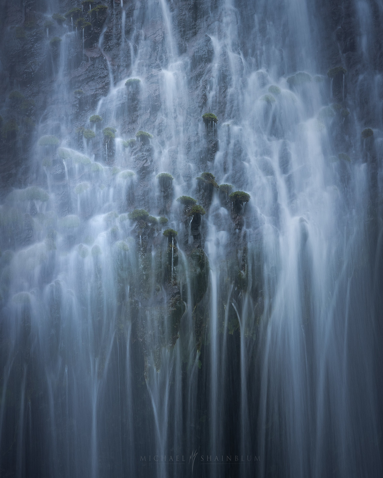 Unique Techniques for Capturing Better Waterfall Photos | PetaPixel