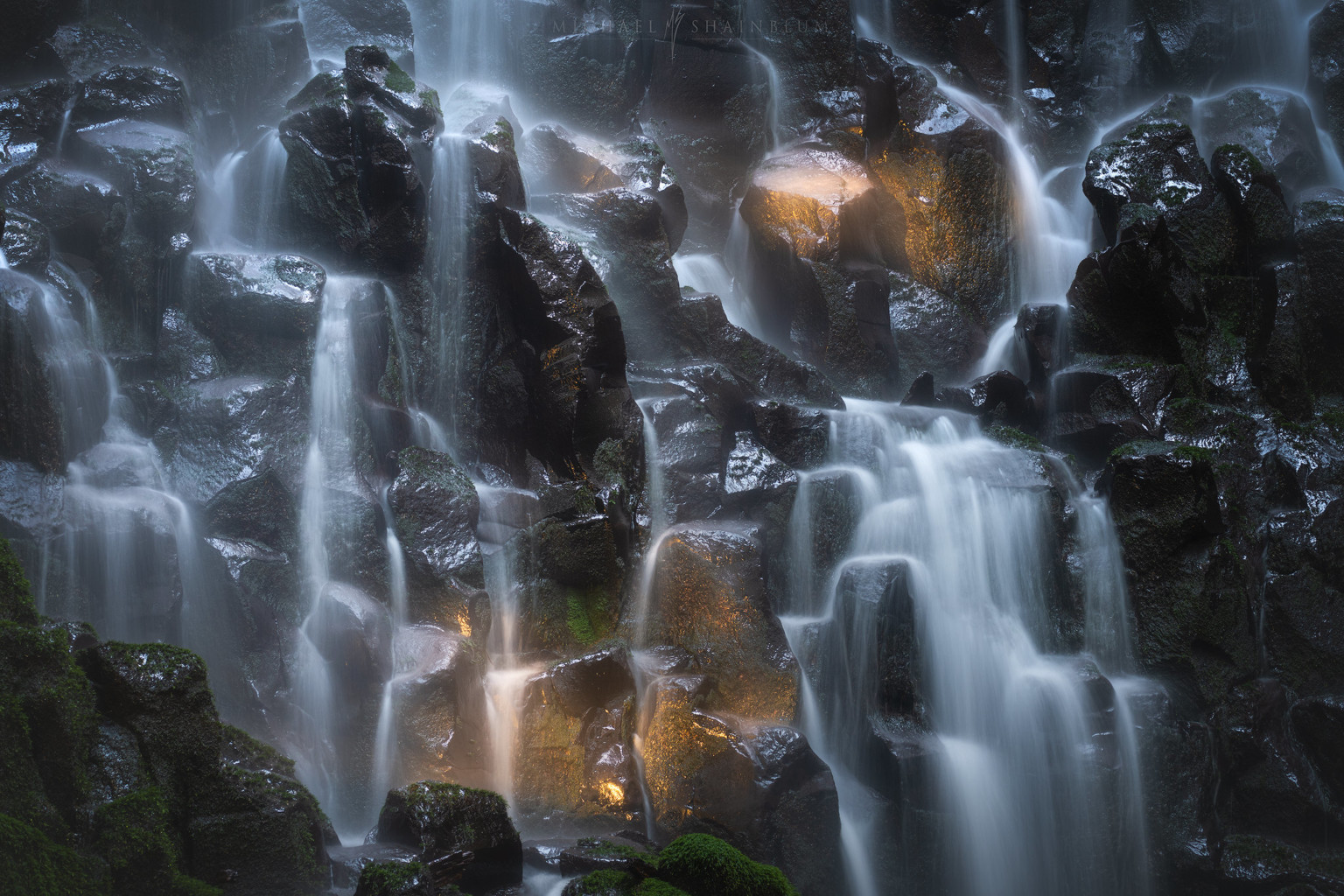 Unique Techniques for Capturing Better Waterfall Photos | PetaPixel