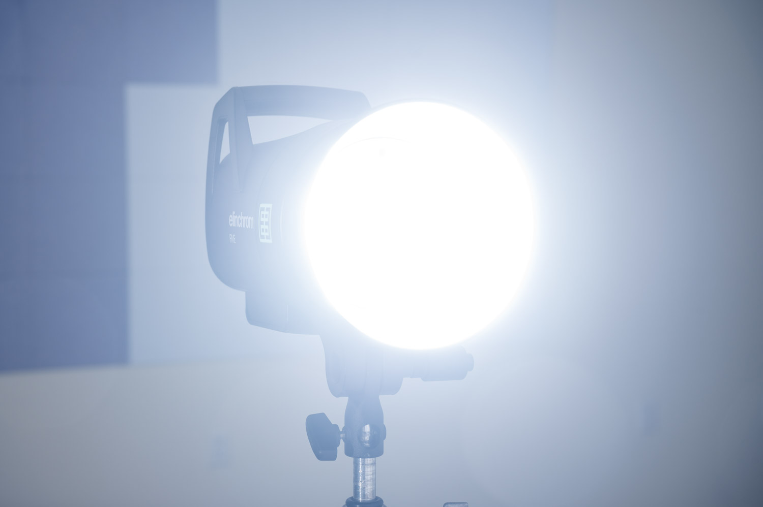 Elinchrom FIVE Review: Powerful and Portable Battery Lighting | PetaPixel
