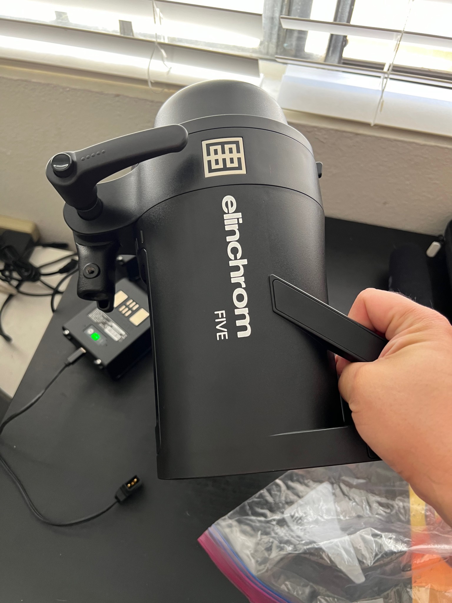 Elinchrom FIVE Review: Powerful and Portable Battery Lighting | PetaPixel