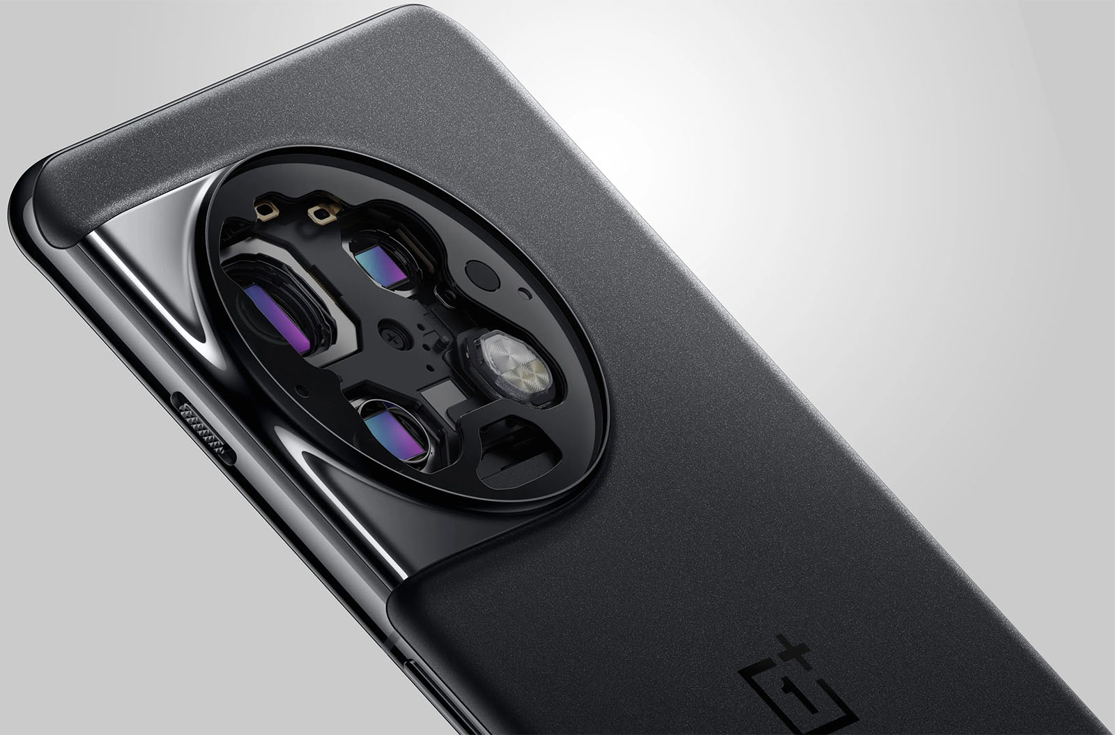 OnePlus 11 5G Sports a Big 'Black Hole' Styled Hasselblad Camera Bump ...