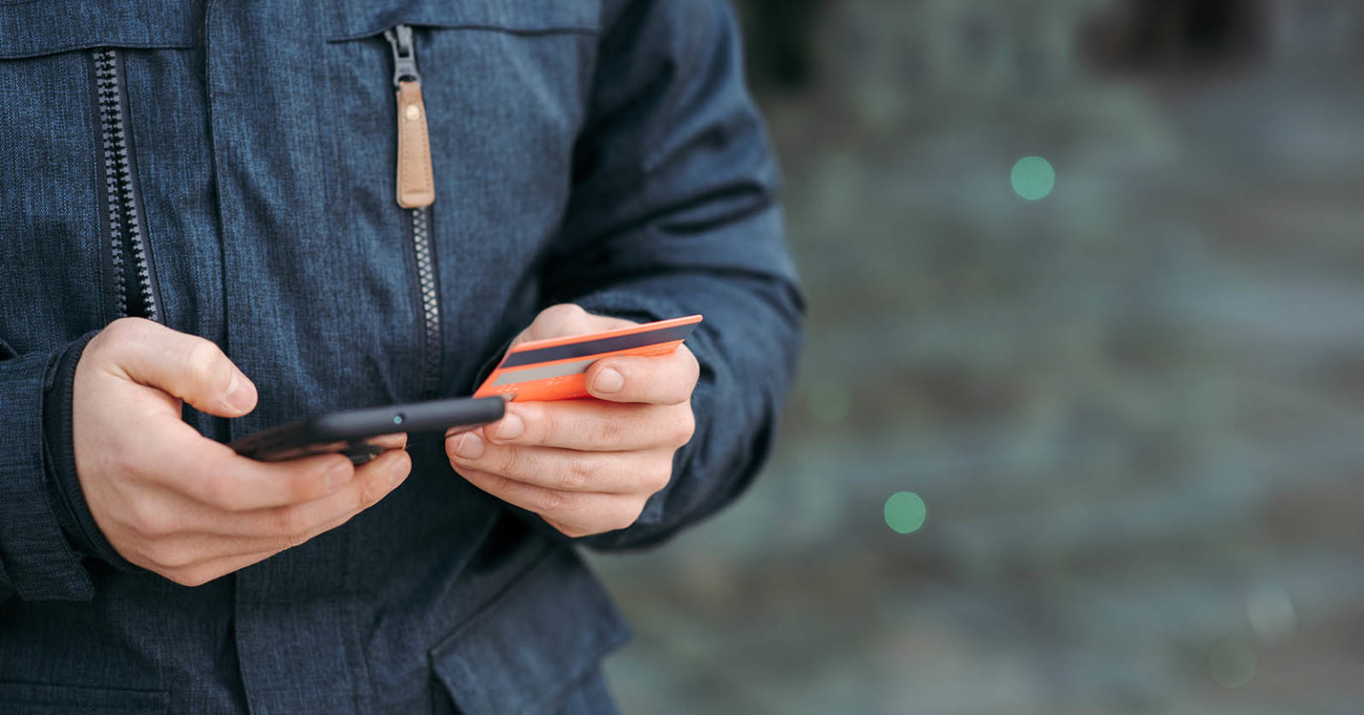 Do You Tip Photographers? (And If So, How Much?) | PetaPixel
