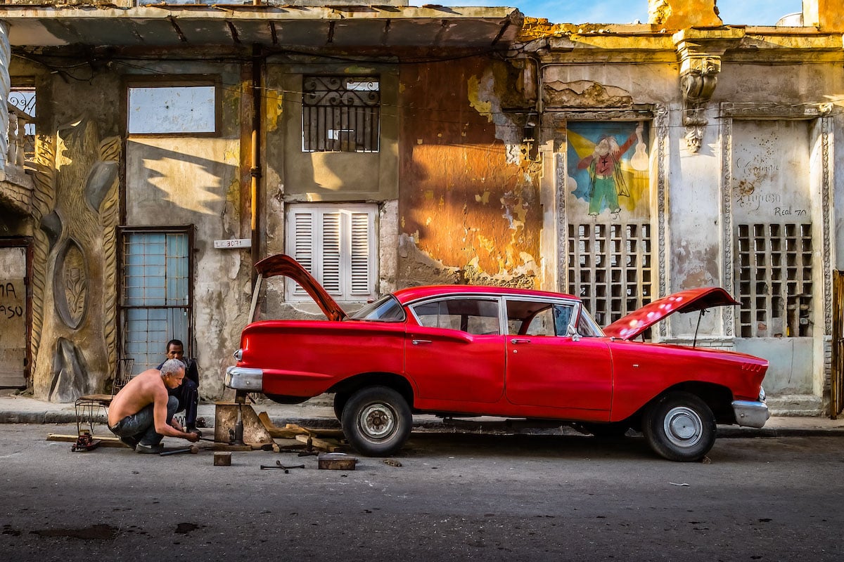 Photographer Takes 24 Trips to Havana to Capture the 'Soul of Cuba ...