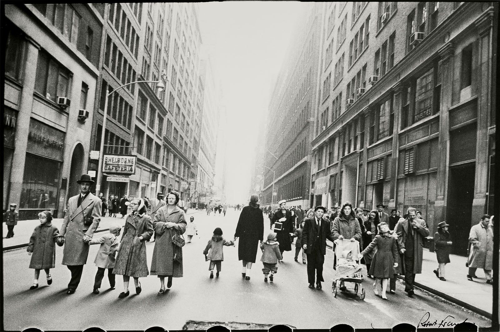 Huge Collection of Robert Frank's Photos Valued at Nearly $3 Million ...