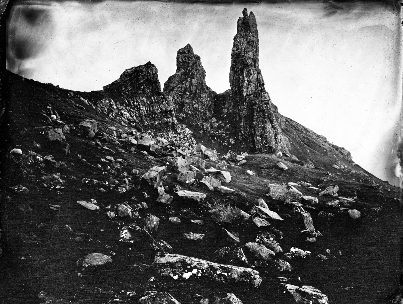 Photographer Uses Victorian Cameras to Capture Celtic Coasts | PetaPixel