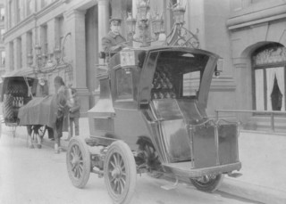 Victorian-Era Photos Prove Electric Cars Were Popular Way Before Tesla ...
