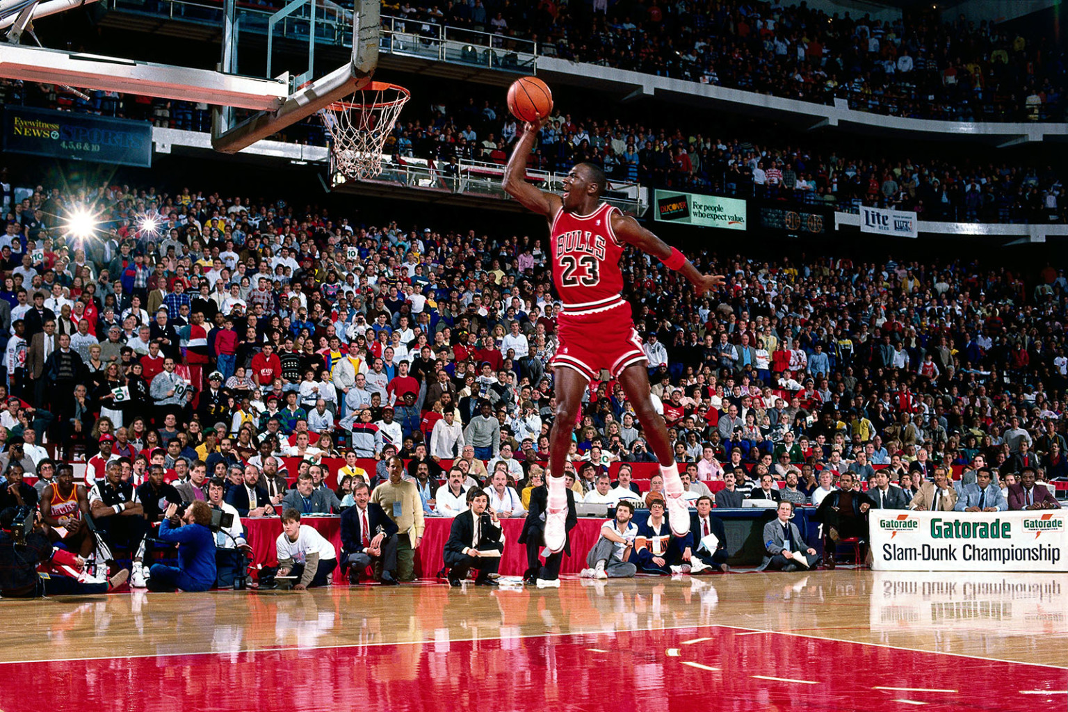 Andrew Bernstein: The Photographer Behind Iconic NBA Photos | PetaPixel