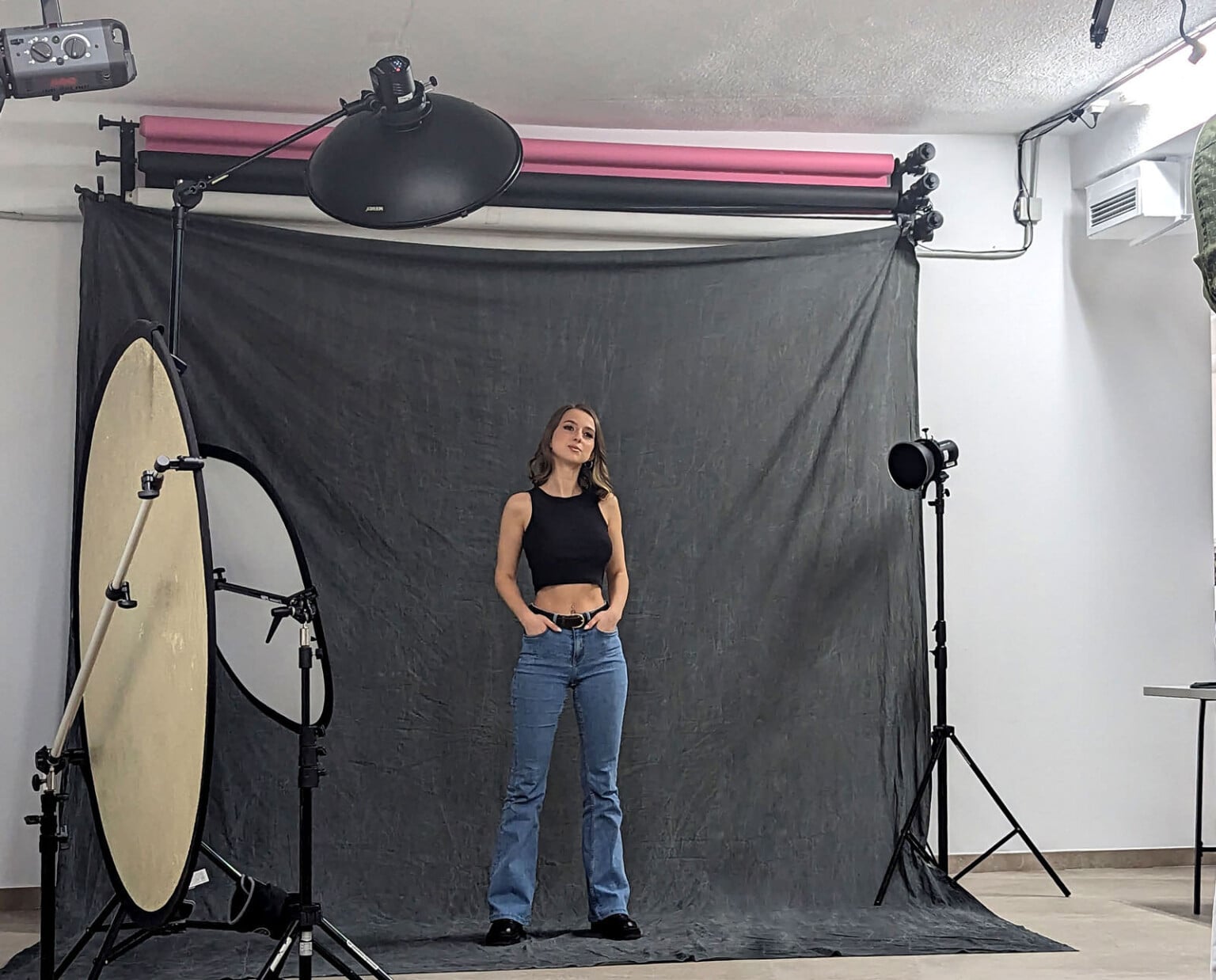 What is Loop Lighting and How to Use It for Portrait Photos | PetaPixel