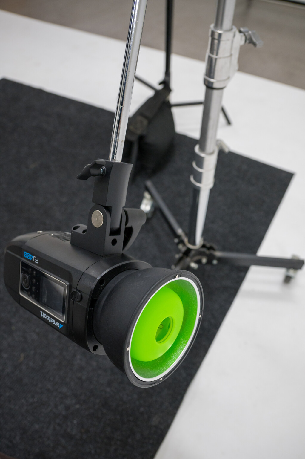 Westcott FlexiGels Makes Rapid Color and Modifier Changes a Breeze ...