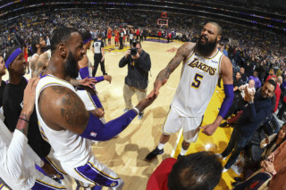 Andrew Bernstein: The Photographer Behind Iconic NBA Photos | PetaPixel