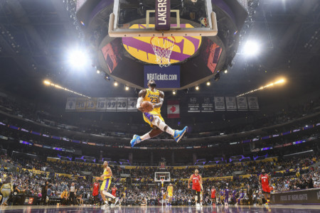 Andrew Bernstein: The Photographer Behind Iconic NBA Photos | PetaPixel