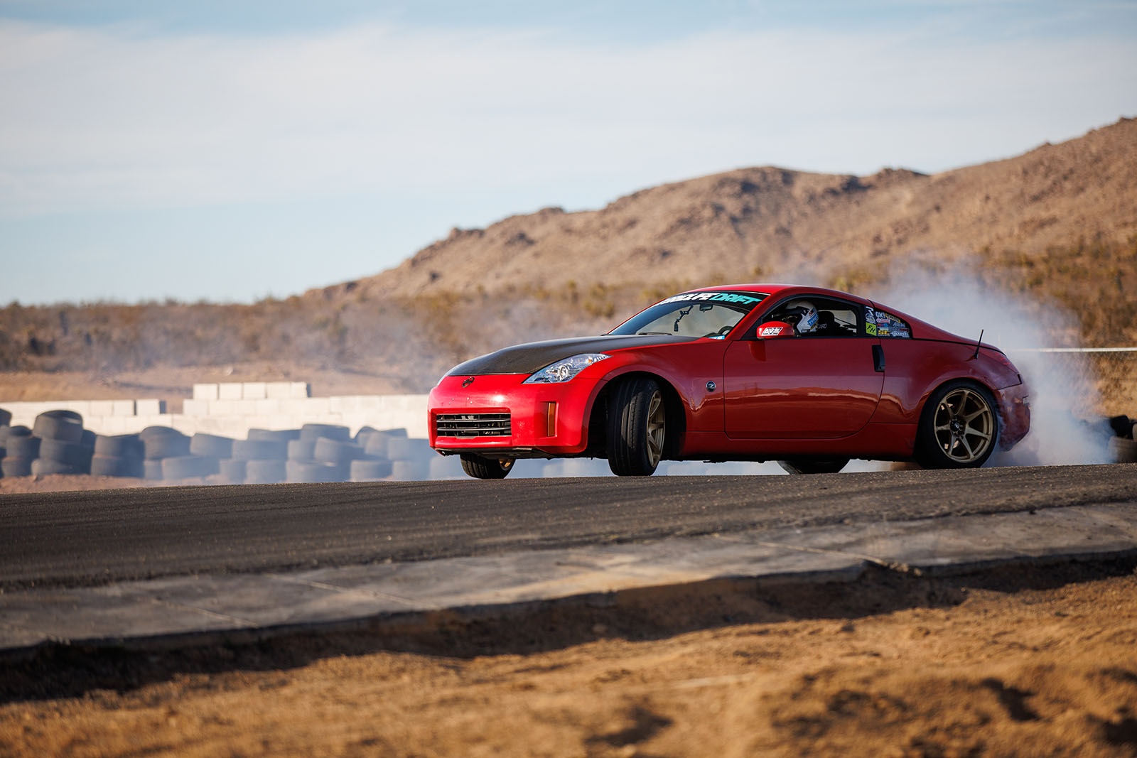 Photographer Larry Chen Takes Photos of Himself while Drifting in ...