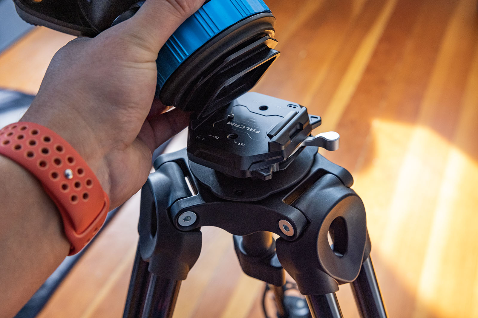 The FALCAM F50: A Quick-Release System for Fast On-Set Changes | PetaPixel