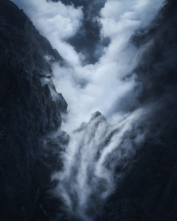 How to Find and Capture Epic Landscape Photos Above the Clouds | PetaPixel