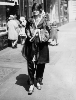 Historic Photos of New York Socialites Attending the Easter Parade ...