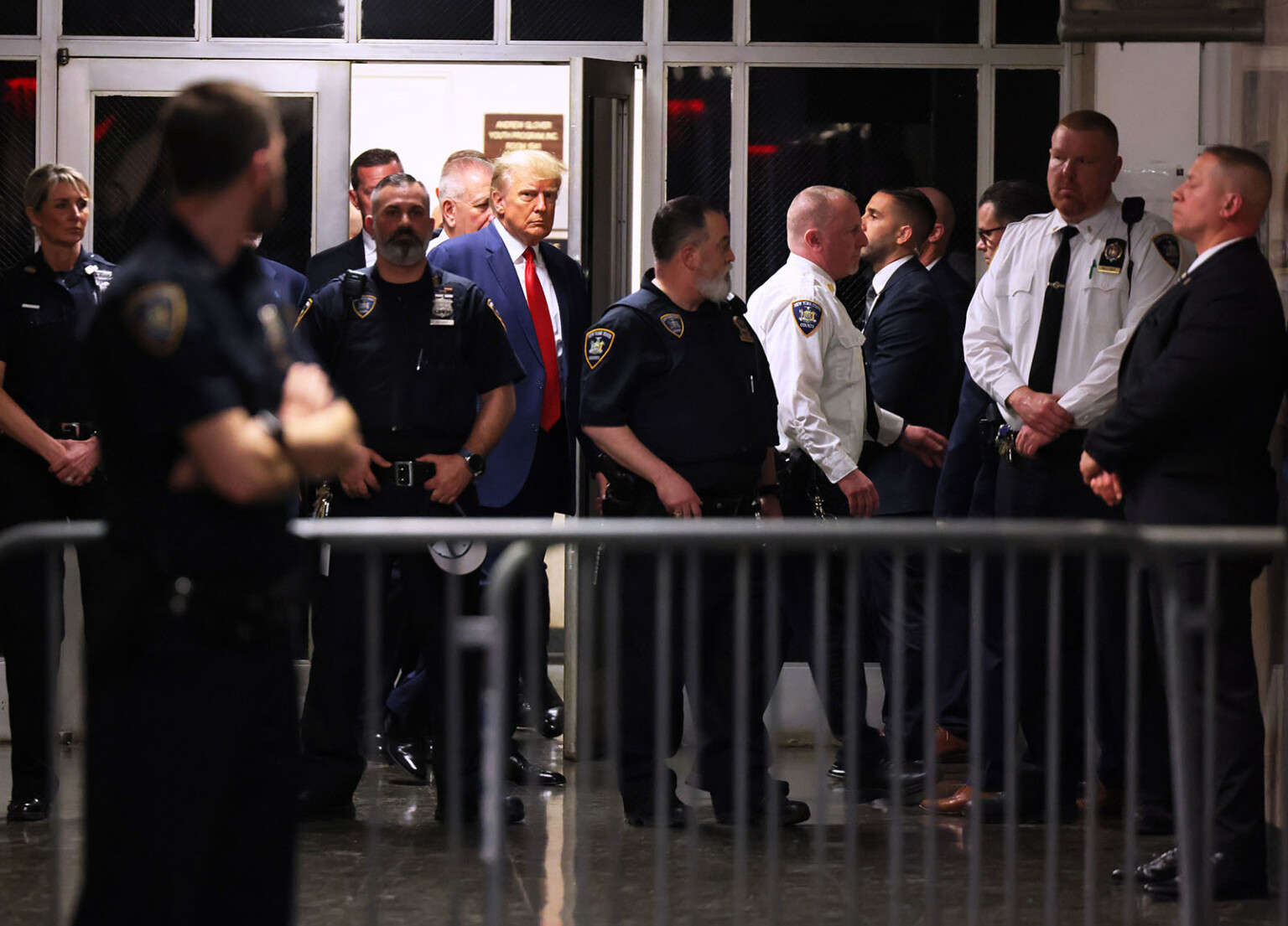 Pulitzer Prize-Winning Photographer Discusses Capturing Iconic Trump ...