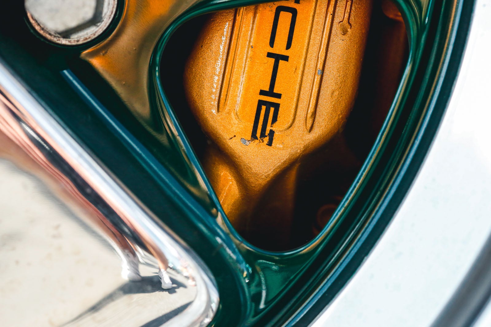 Photographer Uses a Macro Lens to Put a Distinct Spin on Car ...