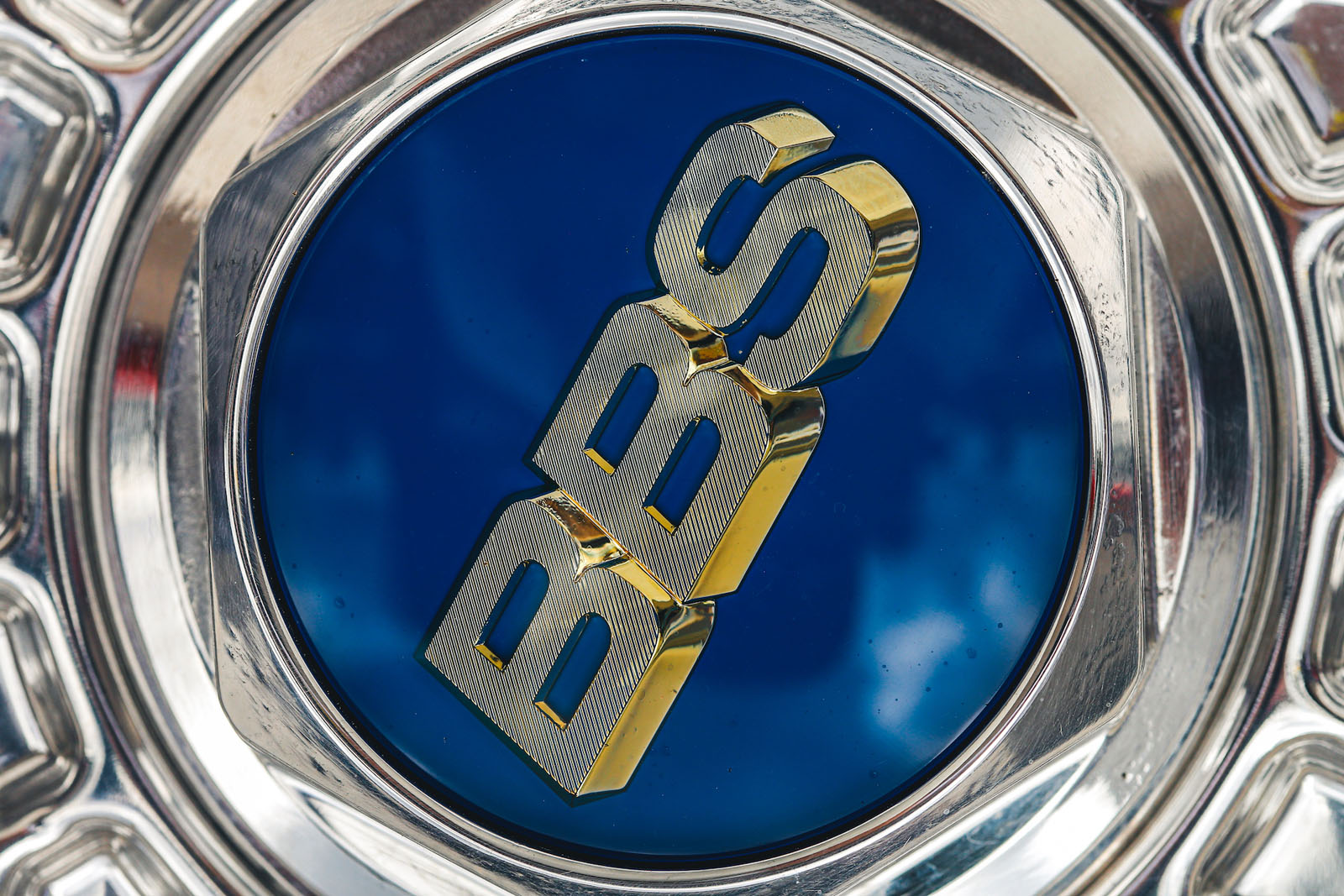 Photographer Uses a Macro Lens to Put a Distinct Spin on Car ...