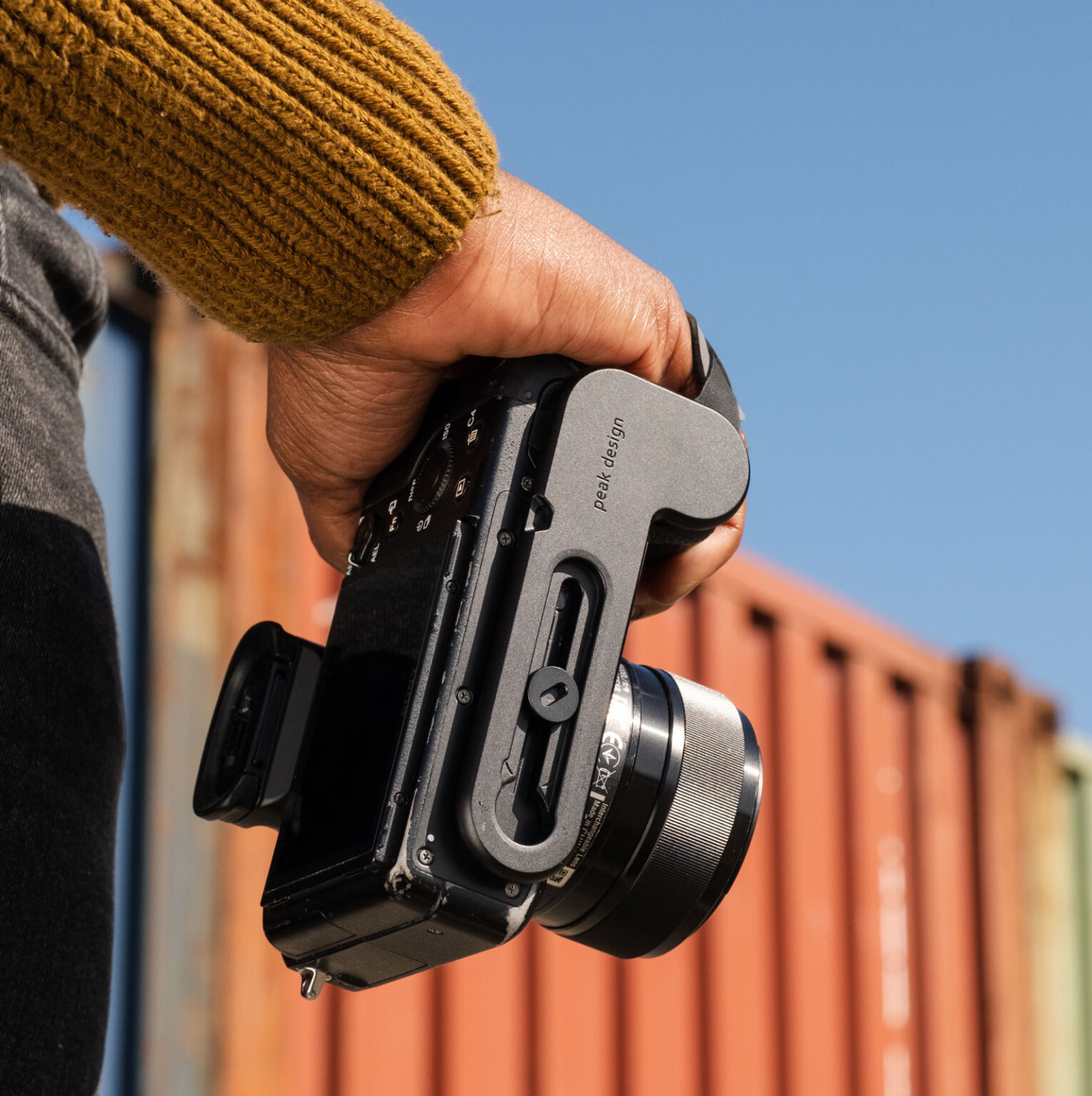 Peak Design's New Micro Clutch is a Minimalist Camera Hand Strap ...