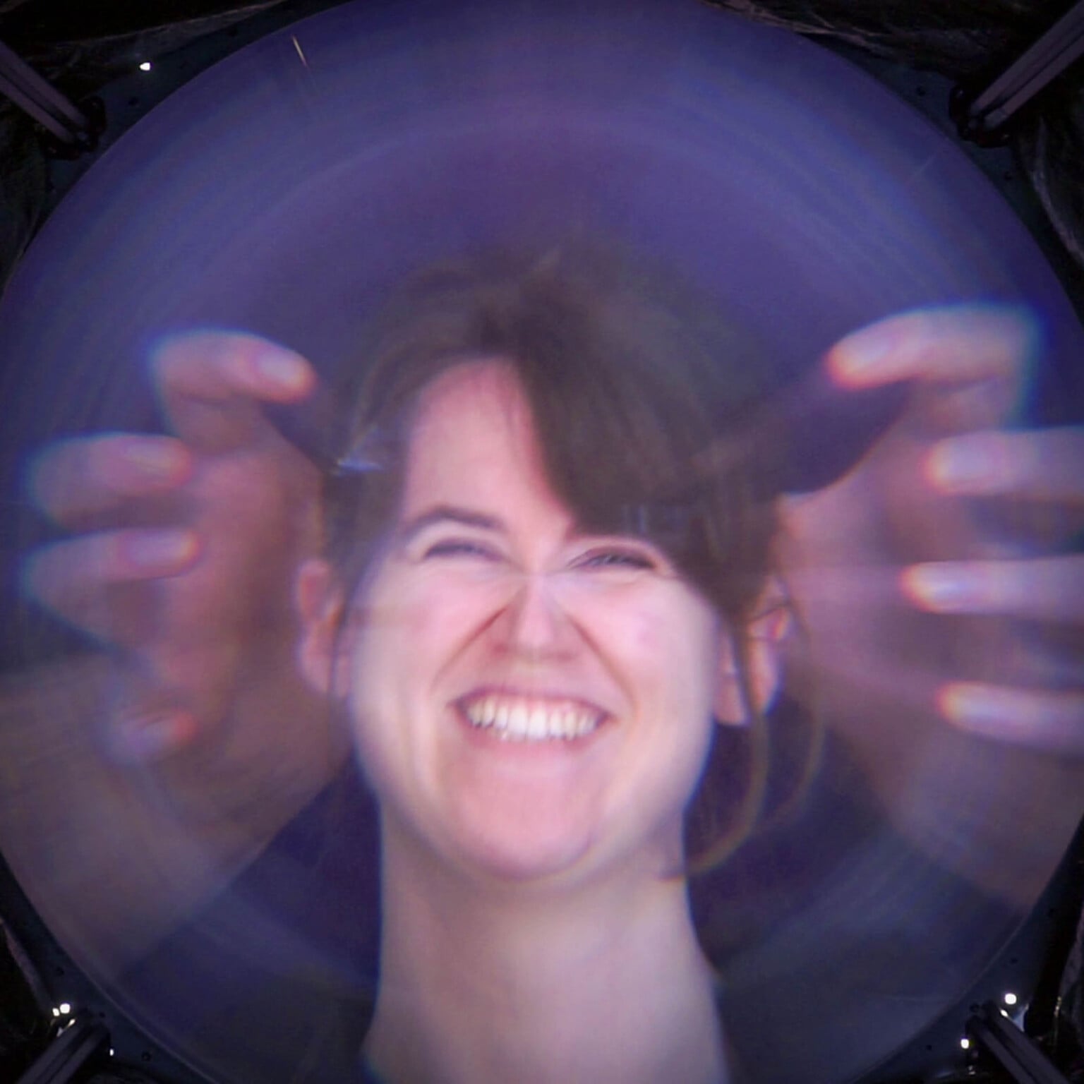 Wacky Lens Creates Hilarious Reverse Perspective Portraits | PetaPixel