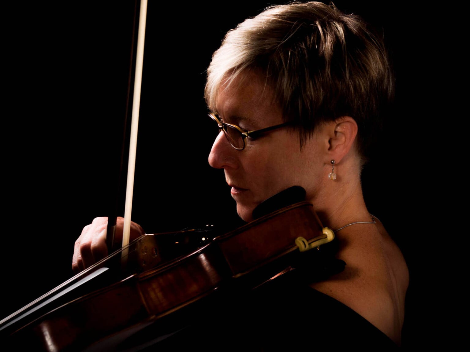 What is Rim Lighting and How to Use It for Portrait Photos | PetaPixel