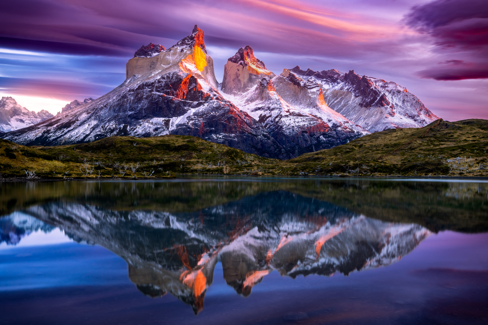 Photographer Captures Gorgeous Photos of Fall Colors in Patagonia ...
