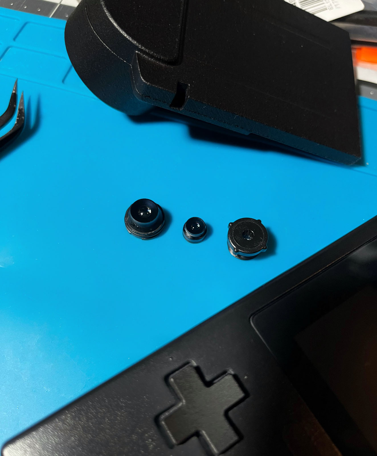 Custom Game Boy Mini Camera is the Same Size as a Game Boy Cartridge ...