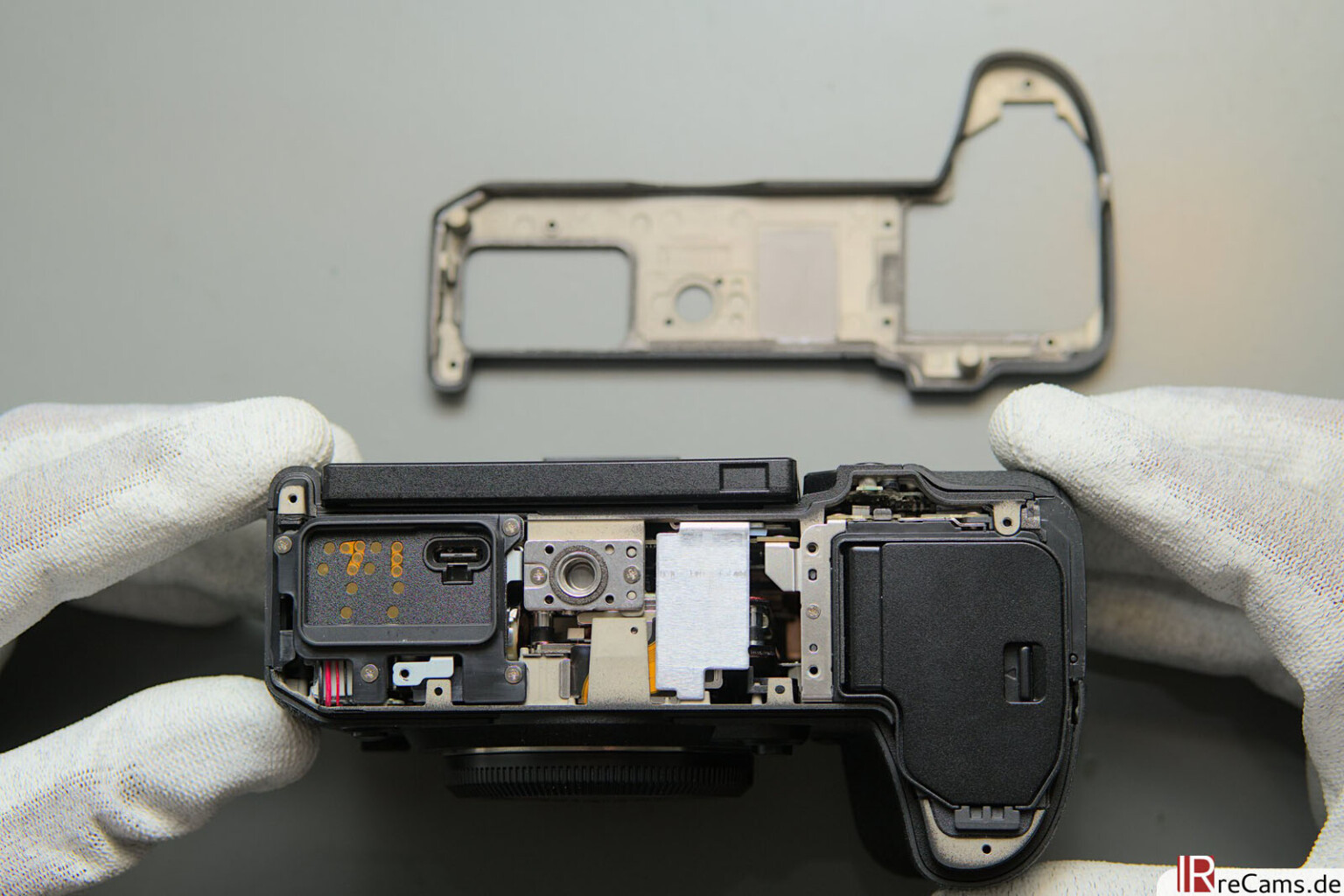 Fujifilm X-H2 Teardown Shows Clever Thermal Design and Robust IBIS ...