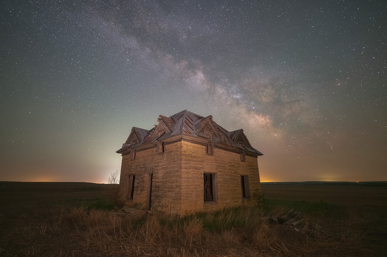 Sigma's New 14mm f/1.4 Art Lens is Tailor-Made for Astrophotography ...