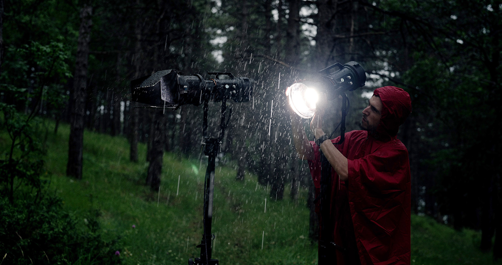 The Maxima 6 GaN is a Color-Accurate Blisteringly Bright 68,000 Lumens ...