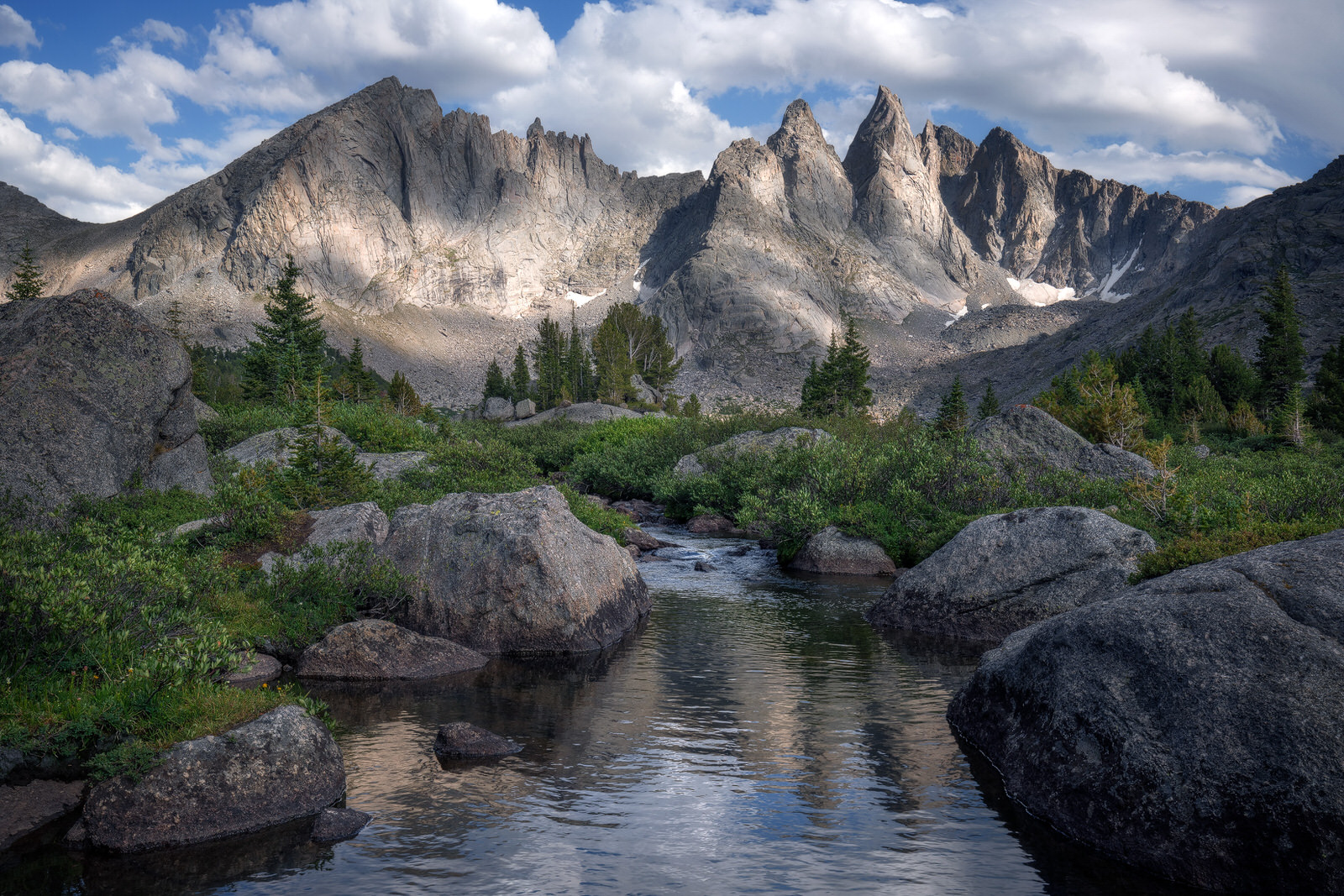 To Share or Not to Share: Deciding on Which Photos to Release to the ...