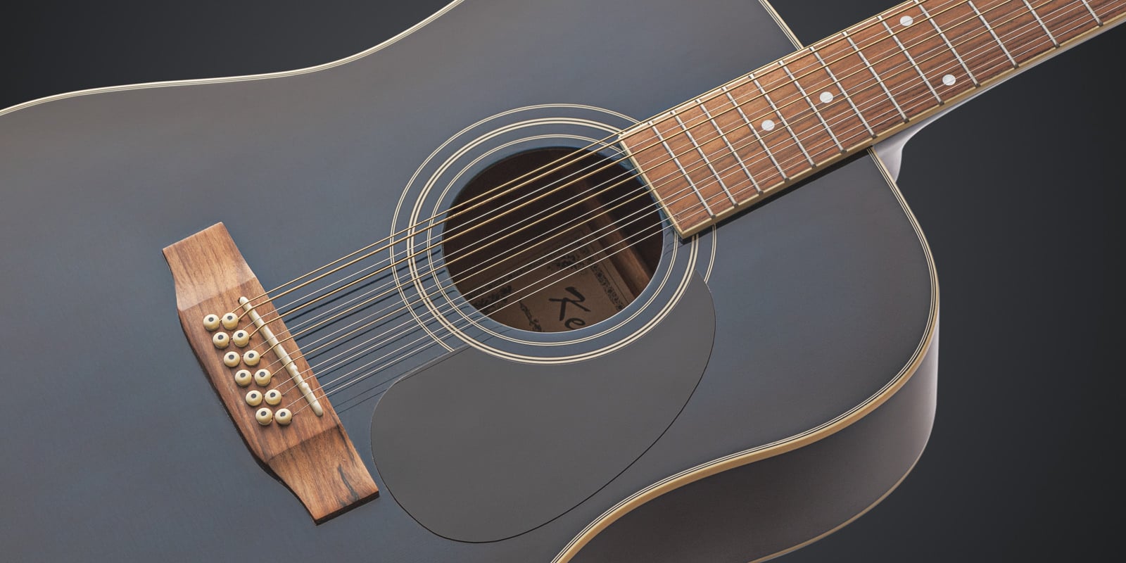 How to Create Gradients of Light for Product Photography | PetaPixel