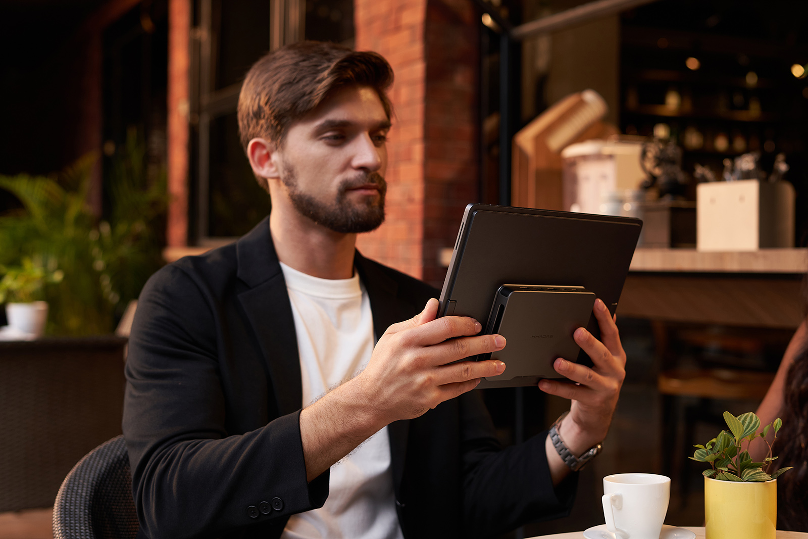 The Khadas Mind Blurs the Line Between a Desktop and Portable PC | PetaPixel