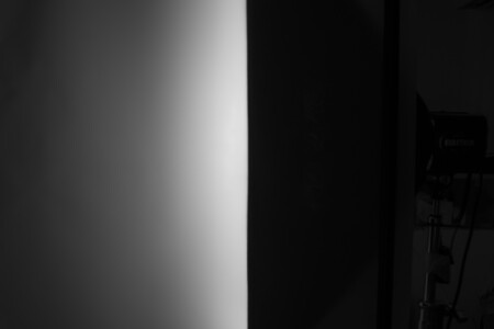 How to Create Gradients of Light for Product Photography | PetaPixel