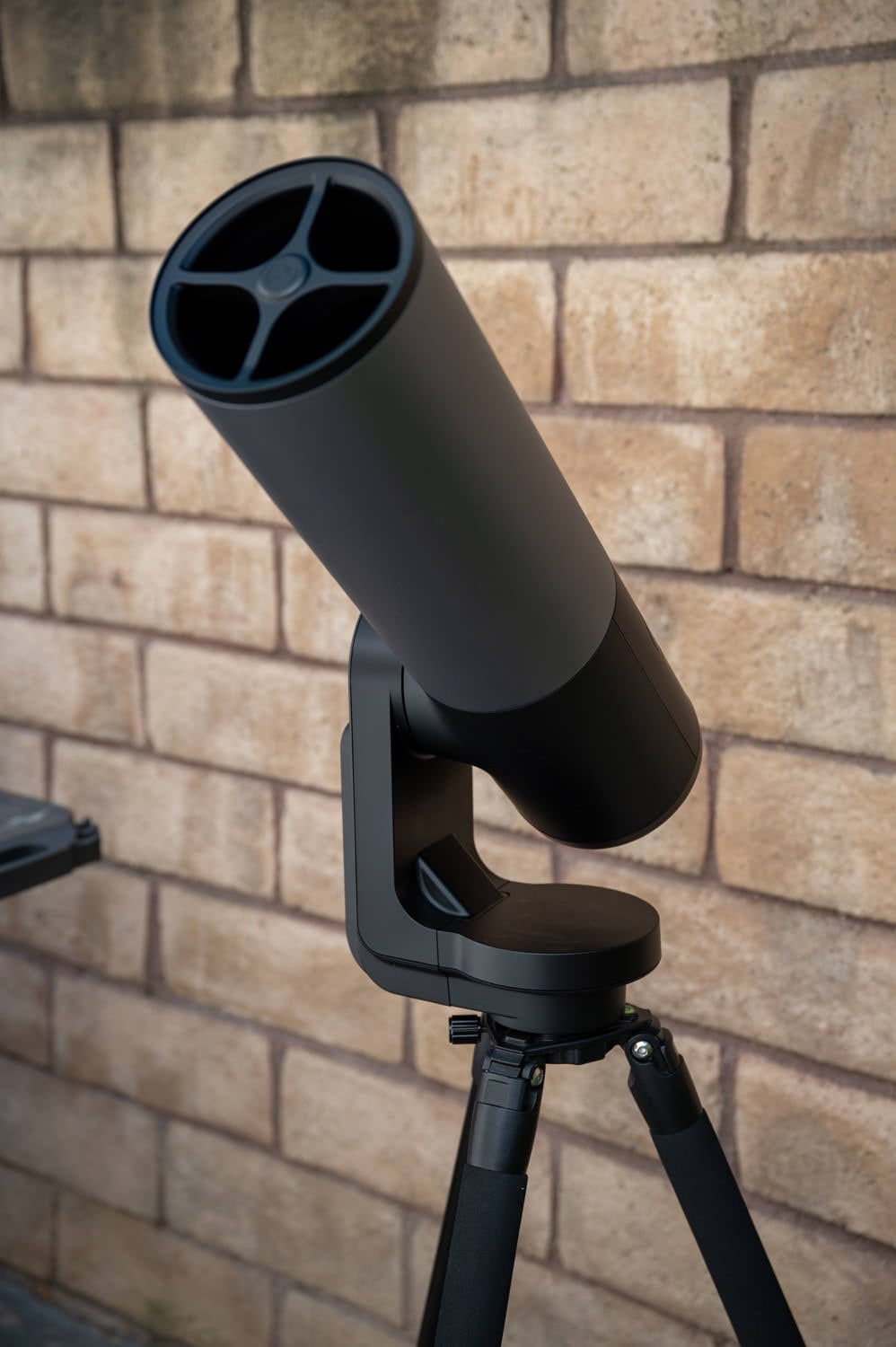 Unistellar eQuinox 2 Review: An Expensive But Easy Telescope Camera ...