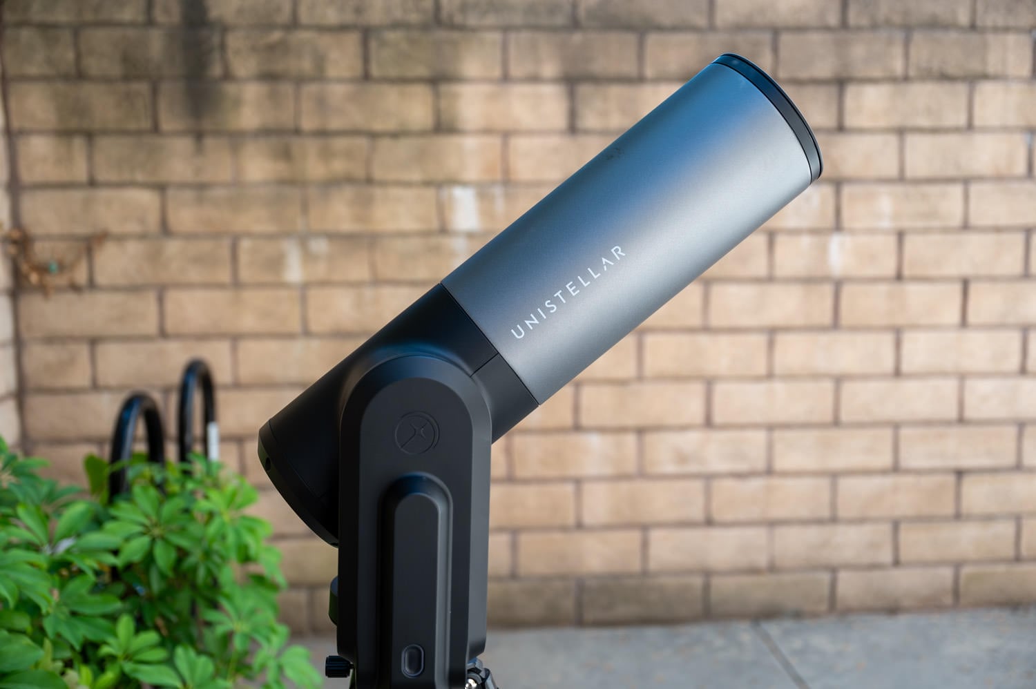 Unistellar eQuinox 2 Review: An Expensive But Easy Telescope Camera ...