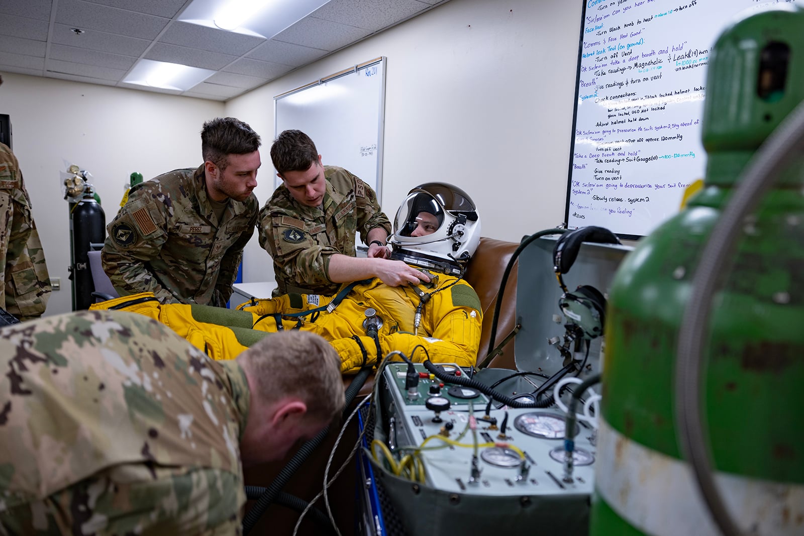 The World’s First U2 Spy Plane Photo Shoot at the Edge of Space | PetaPixel