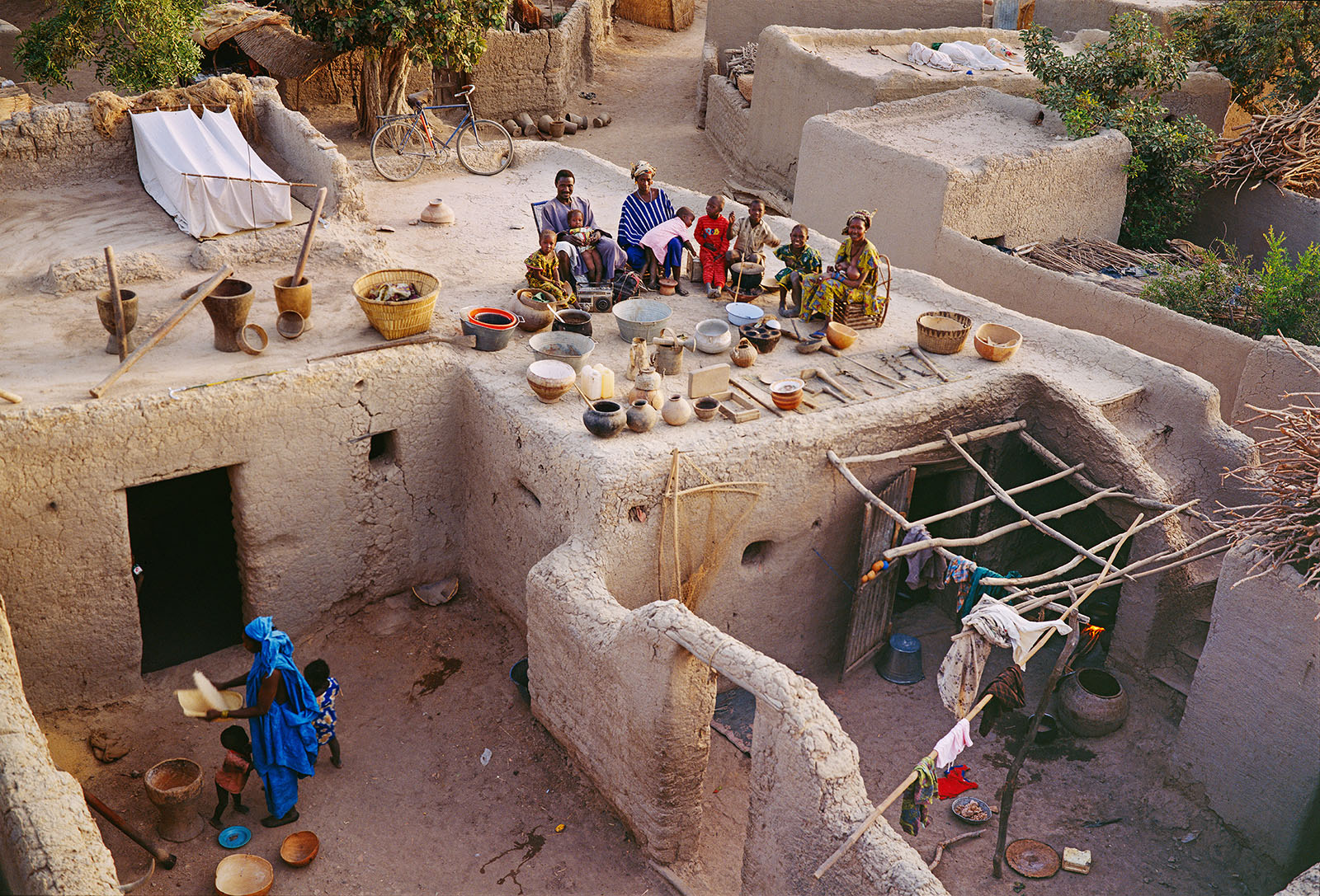 'Open Your Eyes' Fotofestival in Zurich Shines Light on UN ...
