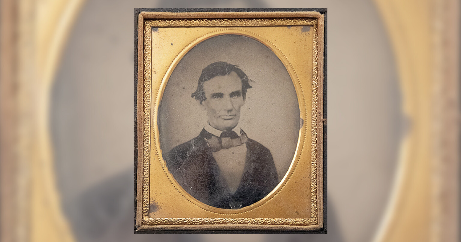 How an 1858 Abe Lincoln Portrait Went From Injured Man to Museum ...
