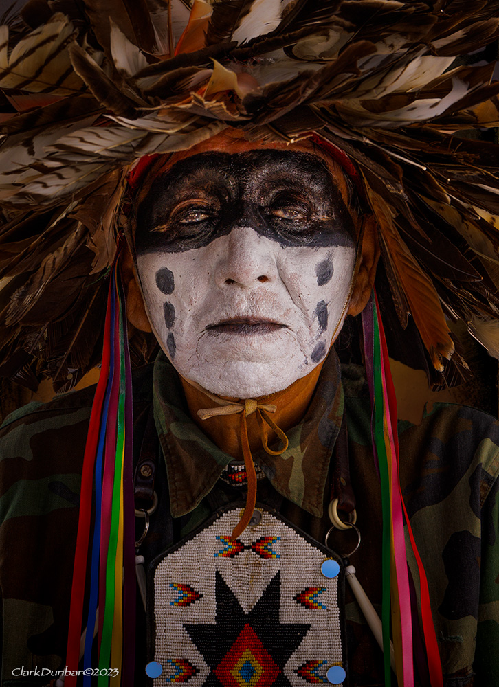 Photographer's Spectacular Portraits Taken at Native American Powwows ...