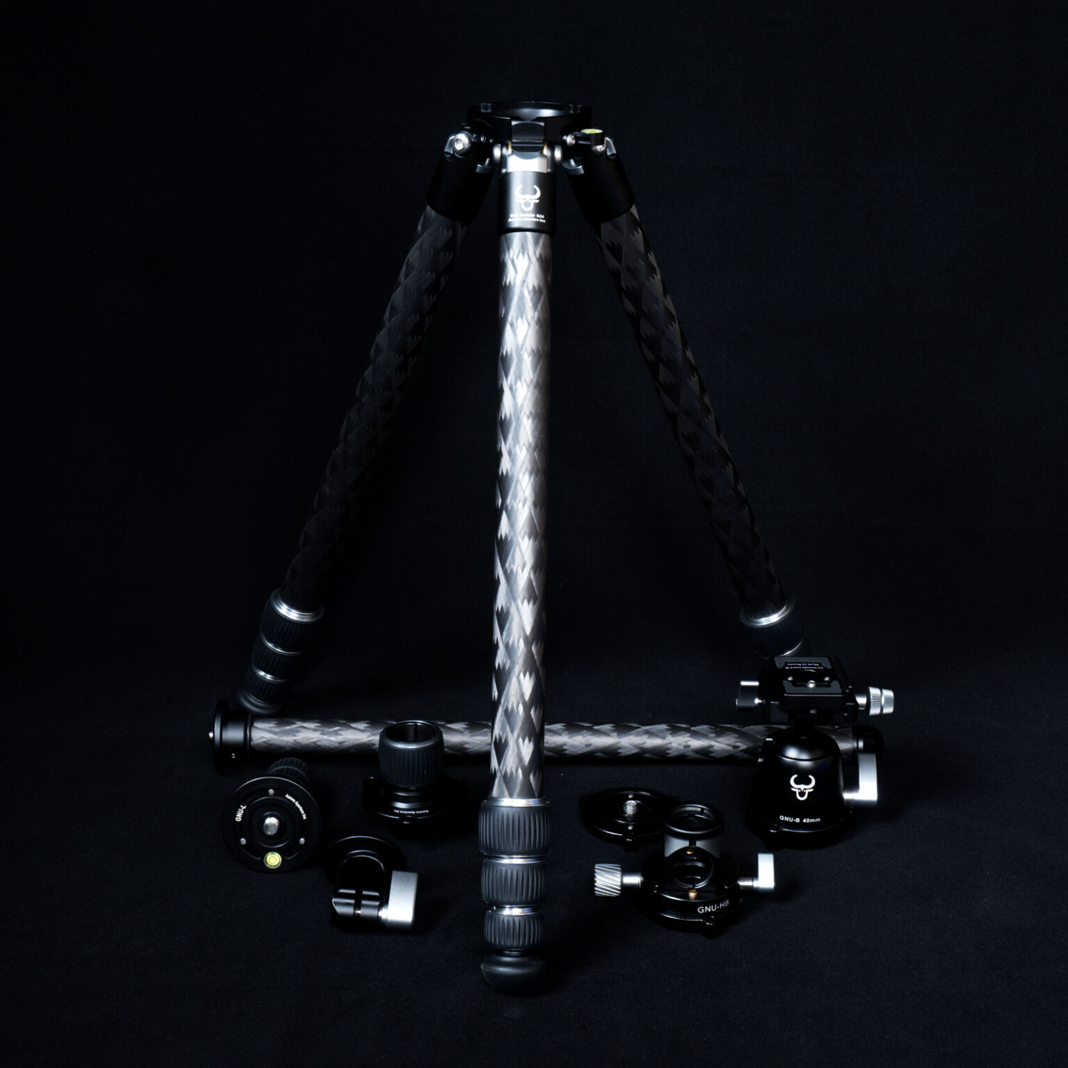 The Gnu is a Versatile Modular Carbon Fiber Tripod with an Unusual ...