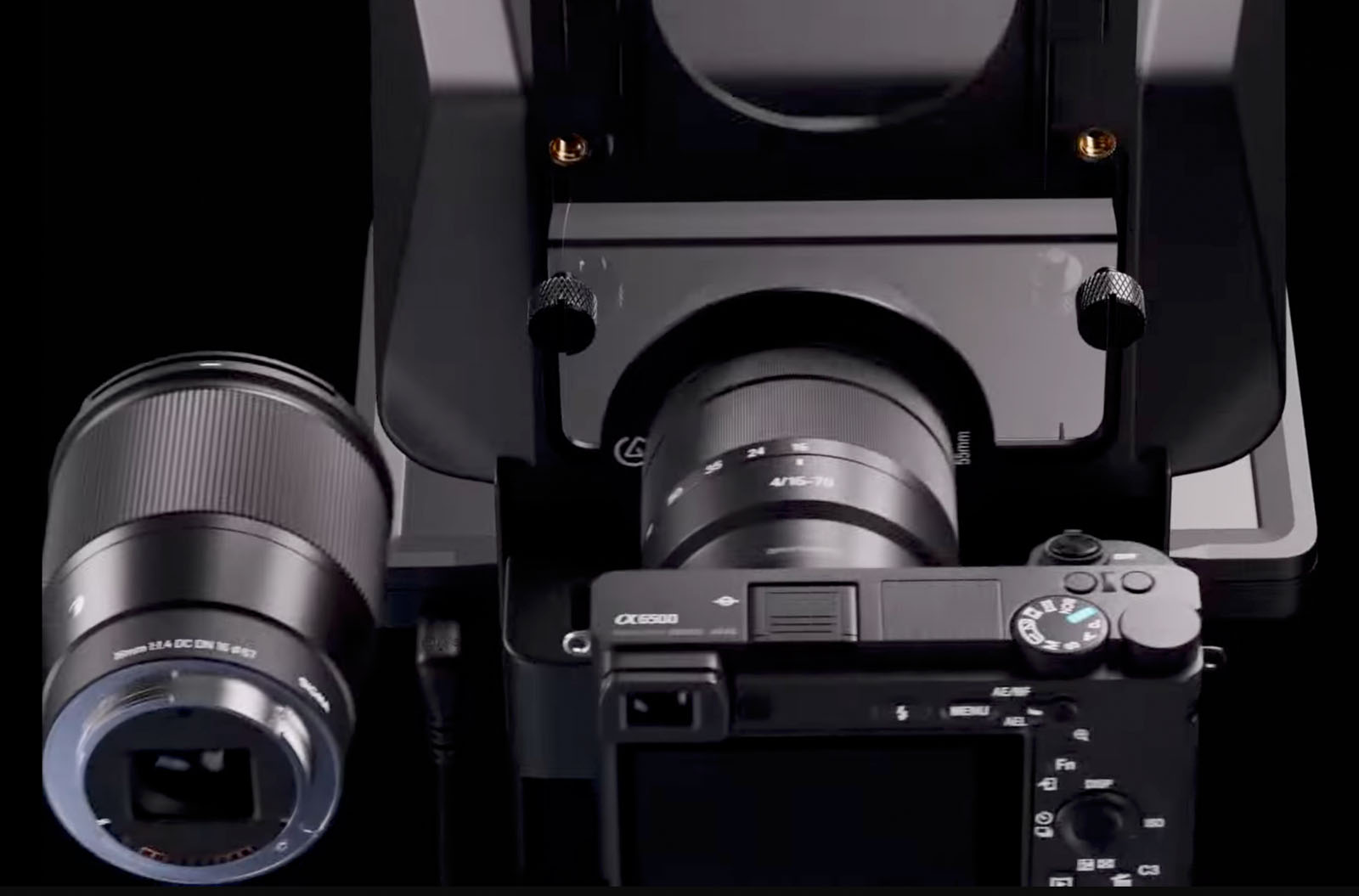 Elgato’s New Teleprompter is an All-In-One, Plug-and-Play Device ...