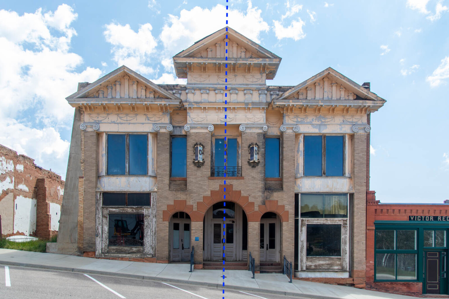 Symmetry in Photography: A Basic Guide for Better Compositions | PetaPixel