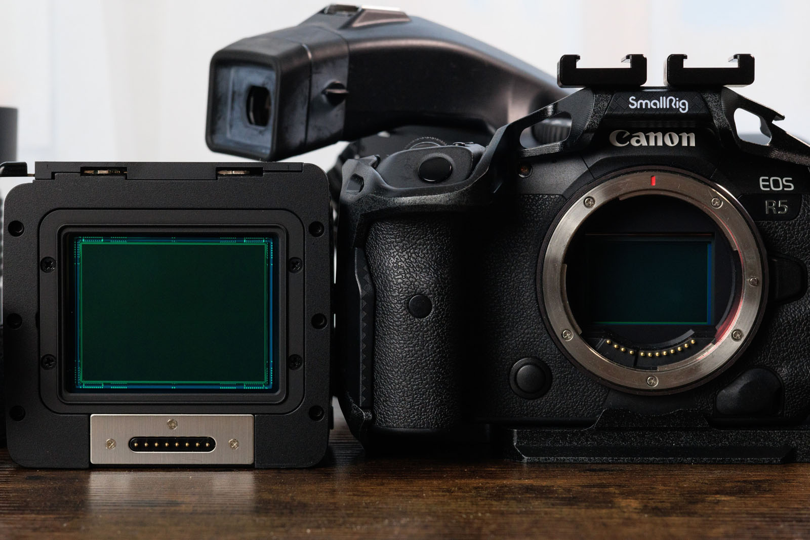 Photographer Gifted Full Phase One Kit After Impromptu Gig | PetaPixel