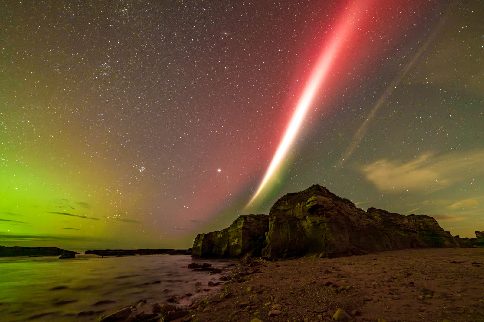 Photographer Captures Aurora, STEVE, and the Milky Way in One Shot ...