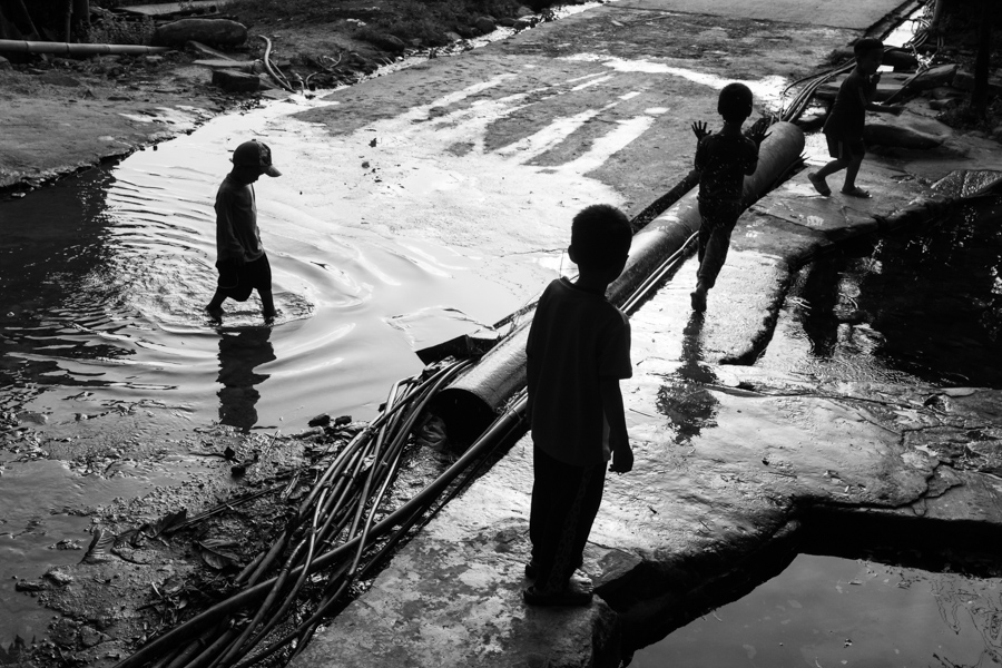 How to Shoot the Busiest Street Scenes in Asia | PetaPixel